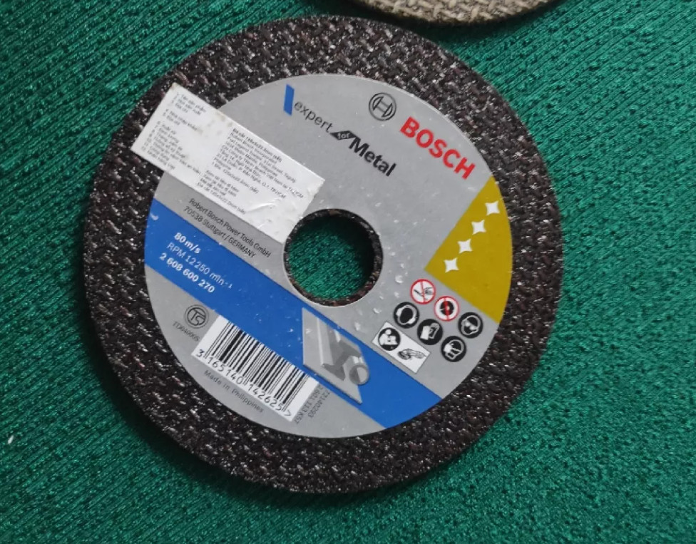 Đá cắt Expert for Metal BOS: 125mmx2.8mmx22.23mm